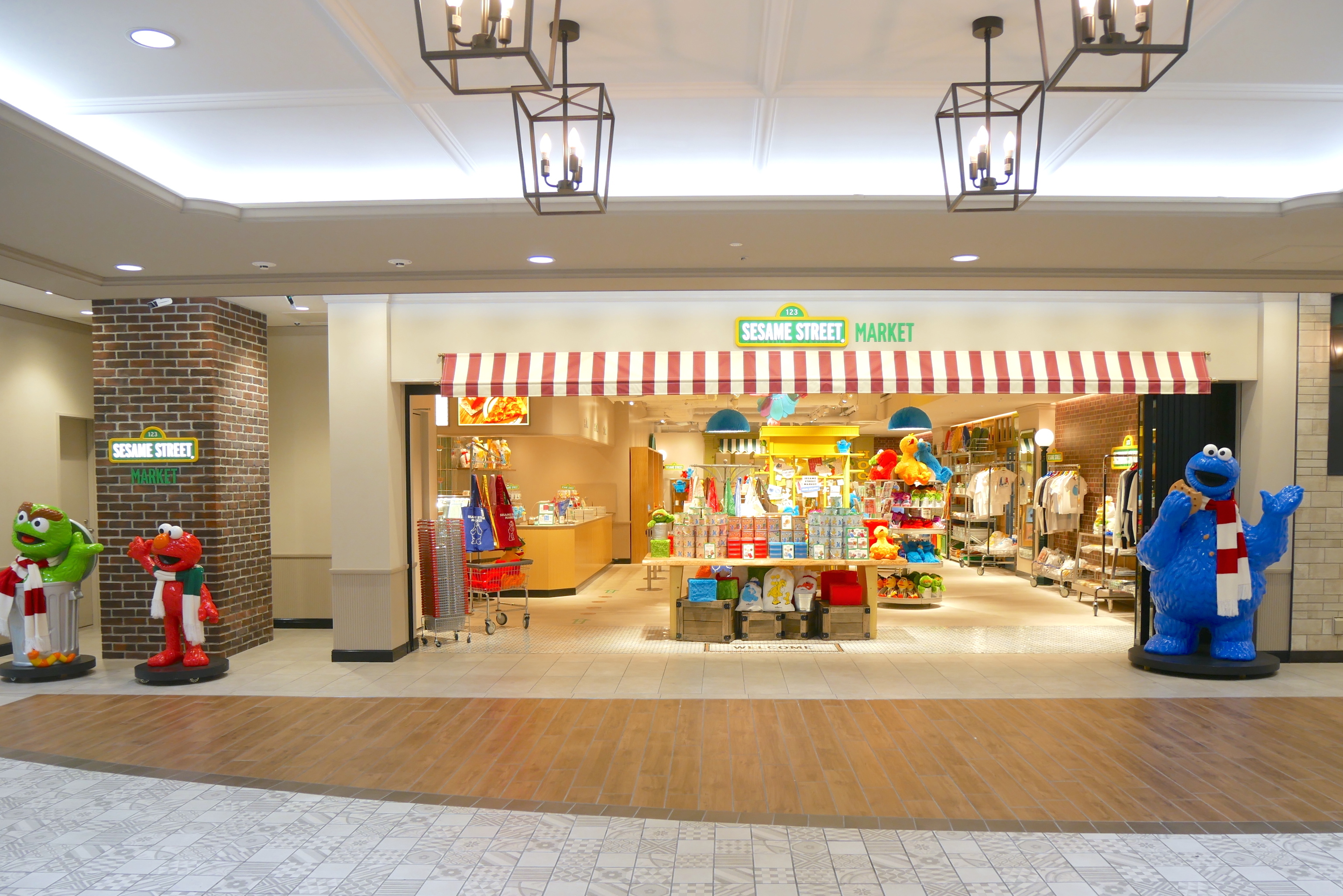 Sesame Street Store MakerBot Celebrates The Holidays By Adding Five